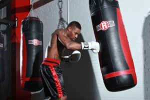 Bagwork Fundamentals - 6 Important Tips when Hitting the Bag | Ringside ...